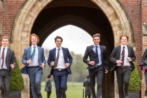 เรียนต่อมัธยมที่อังกฤษ - UK Boarding School - Ardingly College